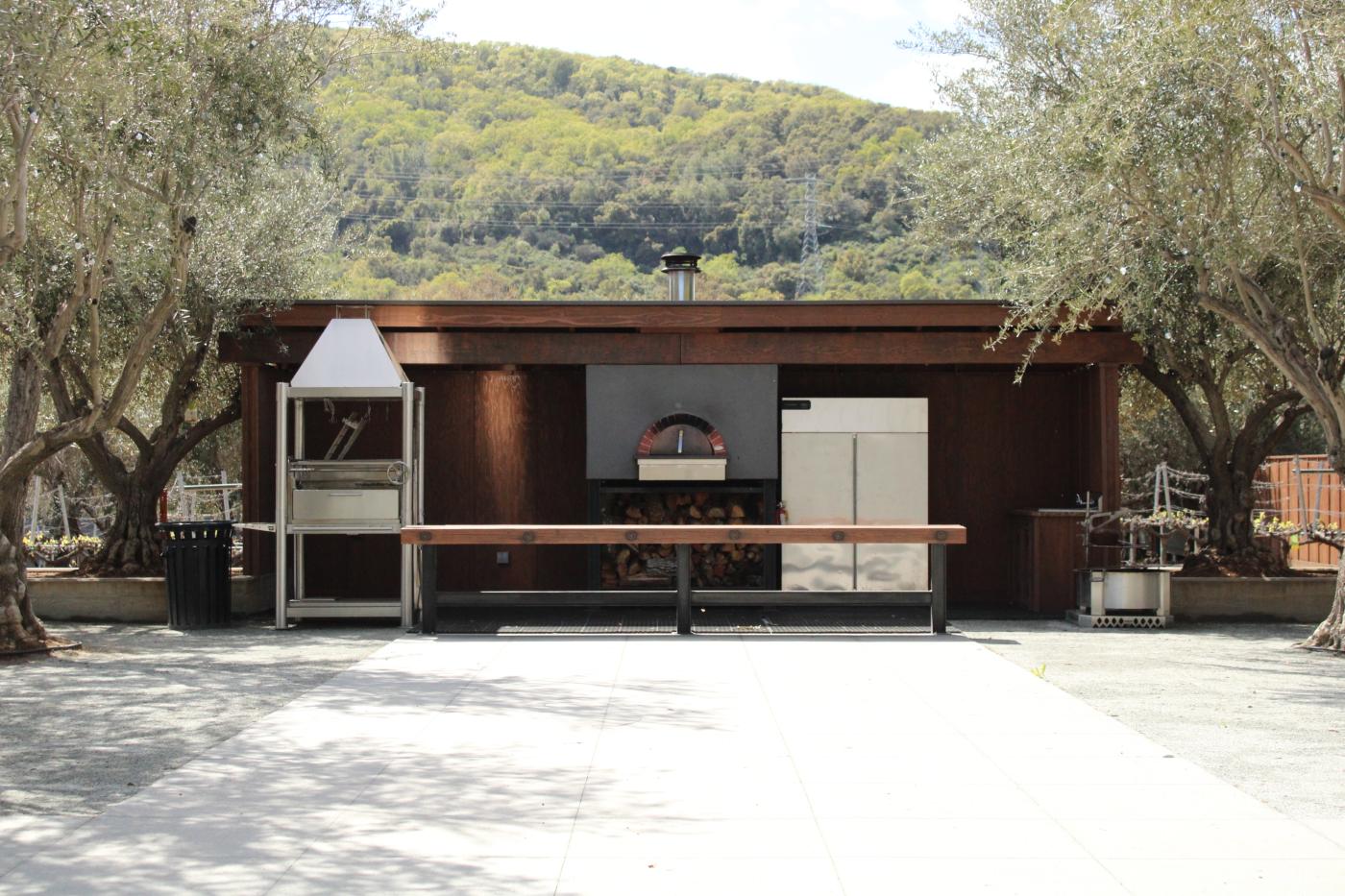 Wine Tasting in Morgan Hill, California | Léal